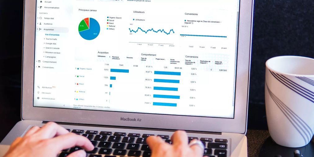 Client Side vs Server Side Tracking | Comparison & Results
