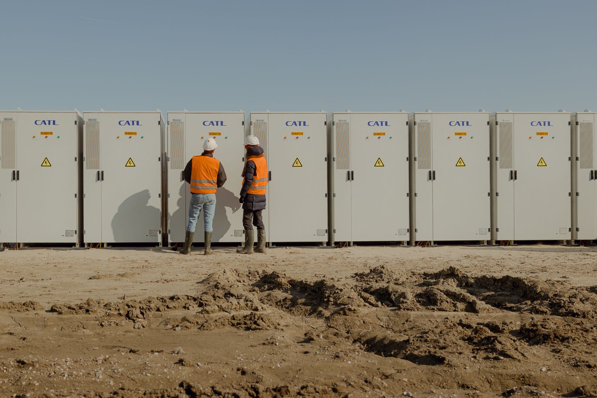 DIF Capital Partners neemt een meerderheidsbelang in Novar - Novar