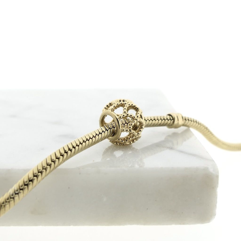 Gouden bedel van Pandora | Uniek pre-owned | Juweelwinkel.nl