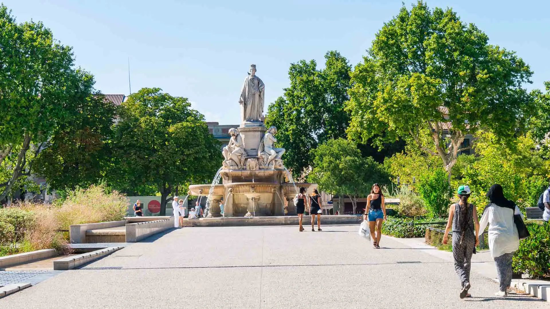 Wat te doen in Nîmes: Beste tips voor een stedentrip Nîmes | TRAVELAAR